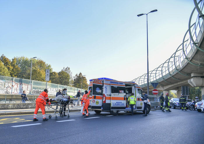 Incidente stradale sulla tangenziale Ovest di Milano: 13 feriti, una ... Incidente stradale sulla tangenziale Ovest di Milano: 13 feriti, una ...